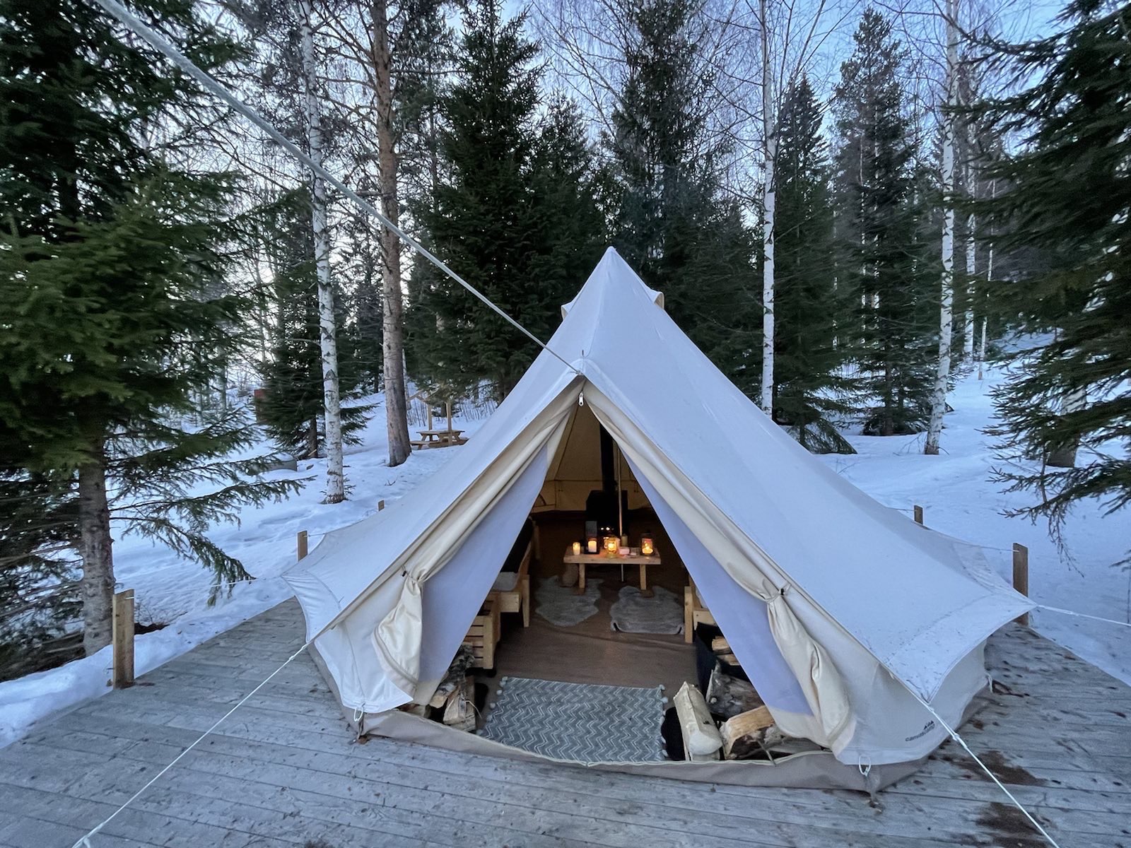 GLAMPING TENT LAKEFRONT - Frisbo Lodge